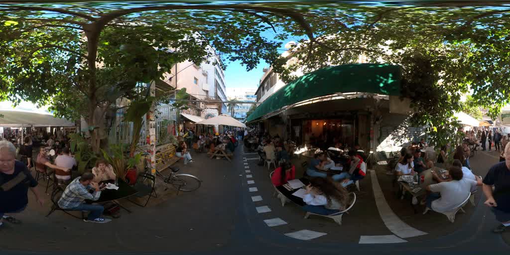 A walk in Shuk Levinsky market on Friday with spices, restaurants, beer ...