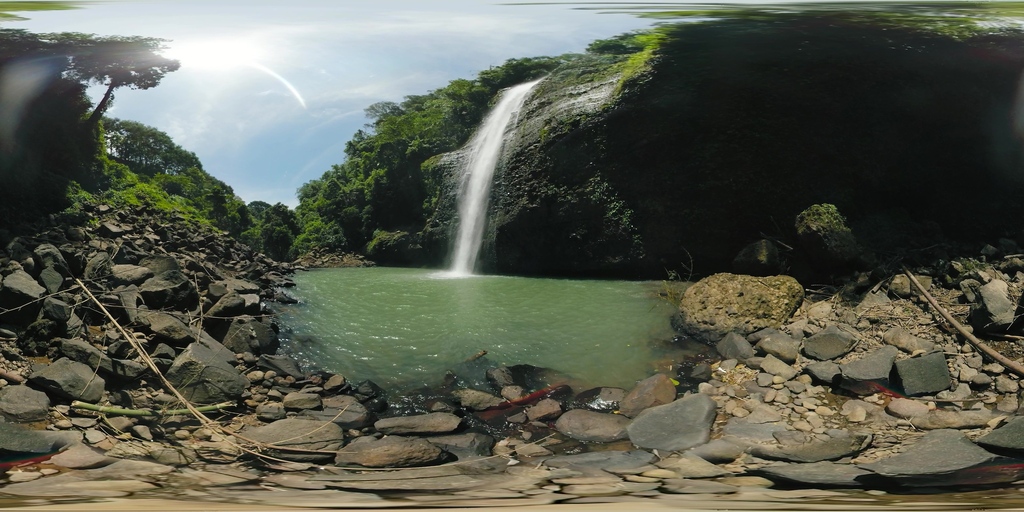 Alalum Falls in the Philippines. Mindanao. 360º Video | 360Cities